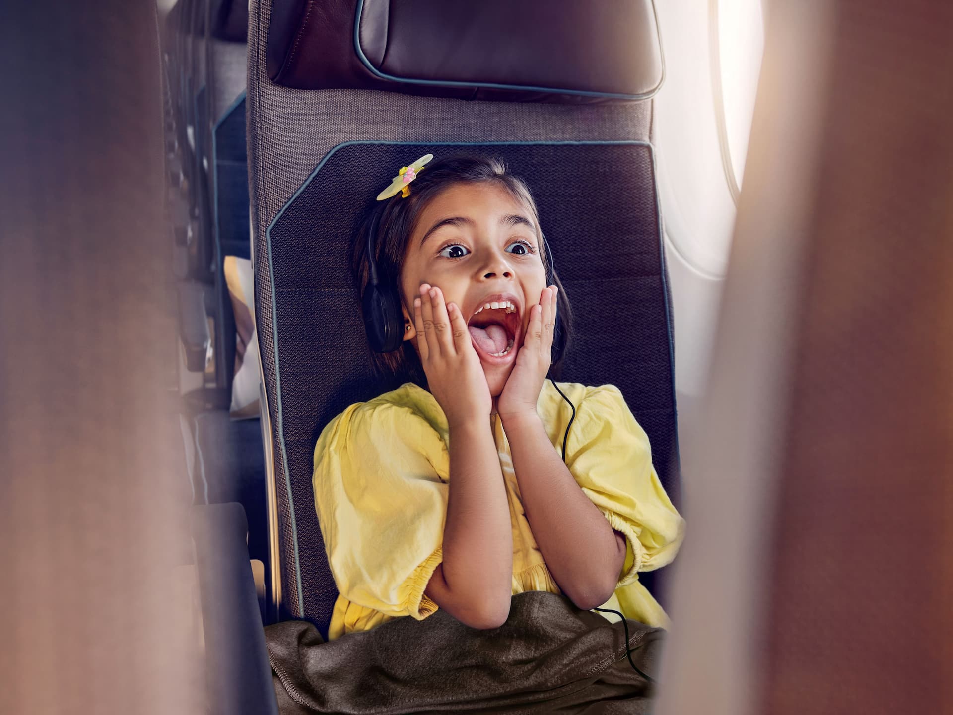 Fly in Economy - Comfortable seats, Meals & Wi-Fi | Etihad Airways