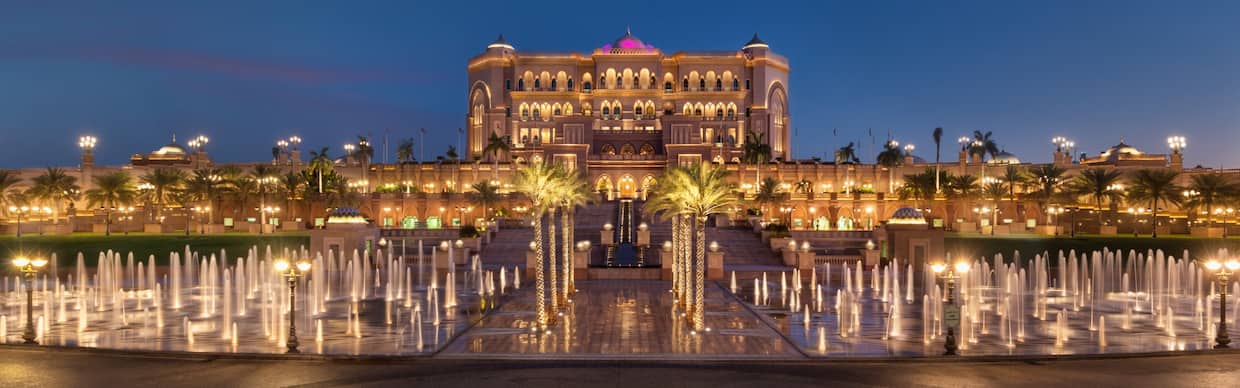 emirates palace pool access